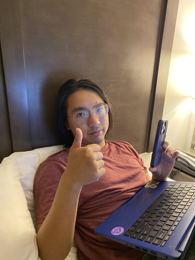 Human from Major Deegan Expy, New York, NY, US on April 27, 2023 at 09: ...